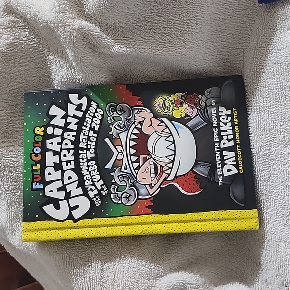Comic Book | Other | Captain Underpants Full Color 1th Epic Novel ...